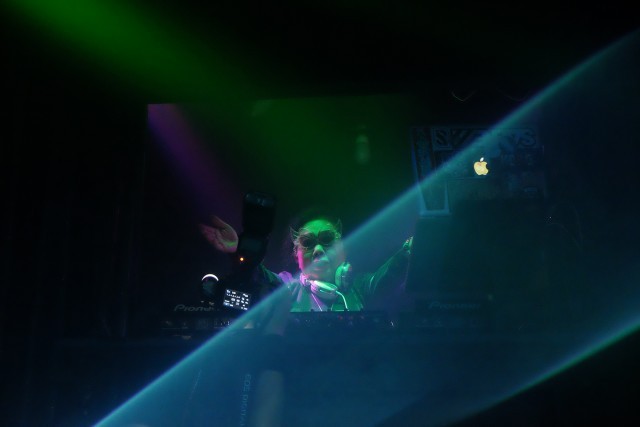 81歳現役“DJ SUMIROCK”に聞いた「20歳に戻れるなら、何になりたい？」（写真 4/13） - ウレぴあ総研