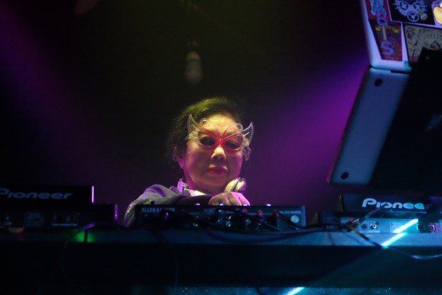 81歳現役“DJ SUMIROCK”に聞いた「20歳に戻れるなら、何になりたい？」（写真 2/13） - ウレぴあ総研